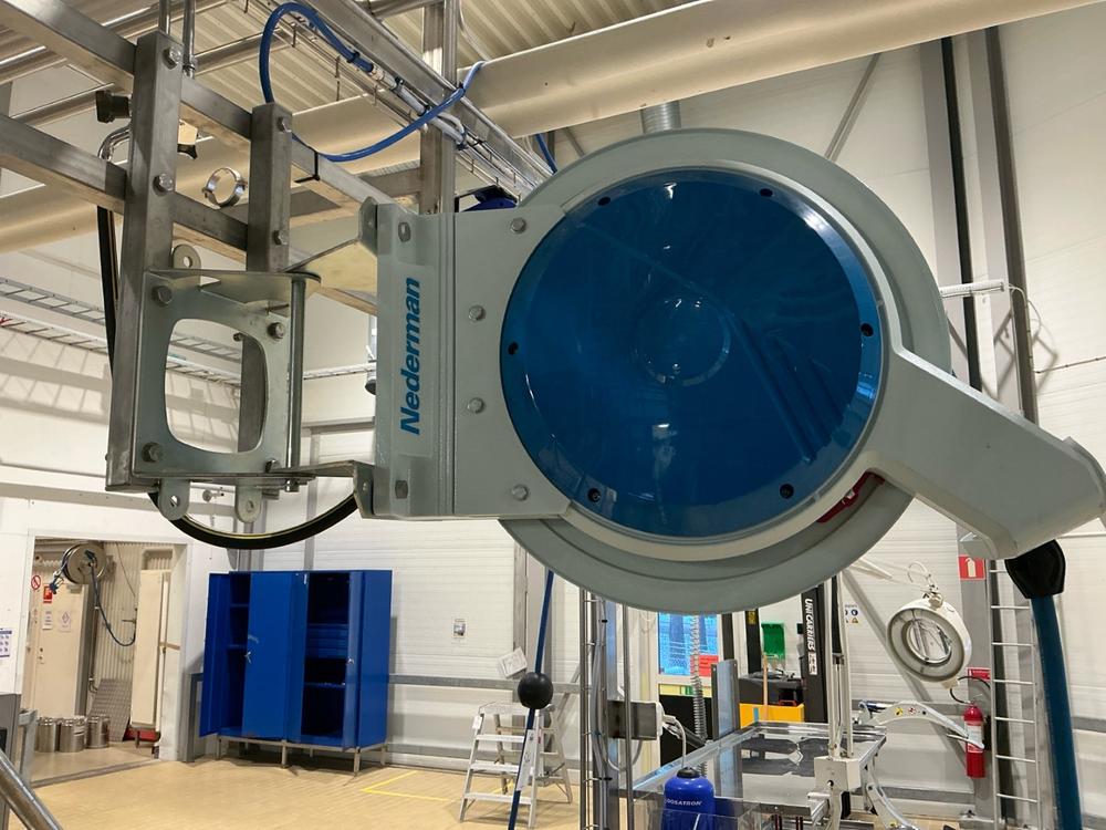 2014 Nederman Hose reel | Dome Auctions