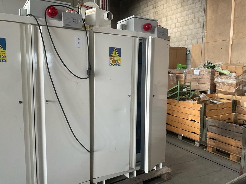 empteezy fire pro lithium-ion safety cabinet | Dome Auctions