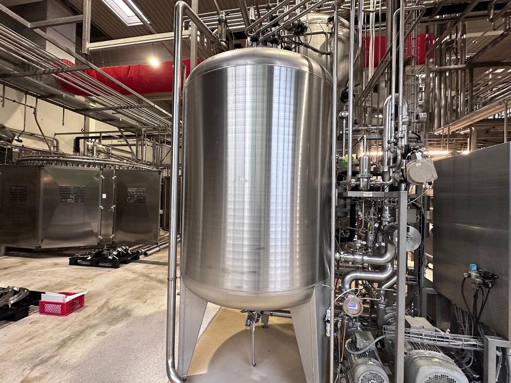 2006 Rieger s/s sterile vertical storage tank 3,060l | Dome Auctions