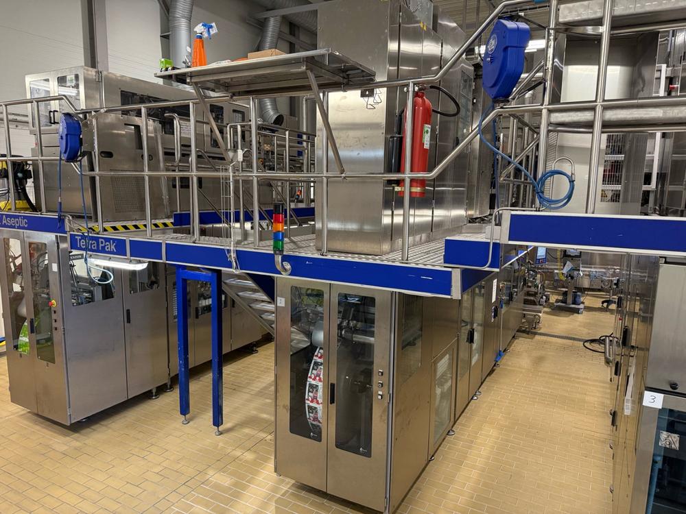 2010 Tetra Pak A3/Compact Flex aseptic filling machine | Dome Auctions