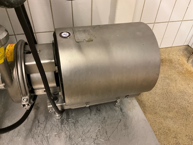 Alfa laval Tank with pump | Dome Auctions