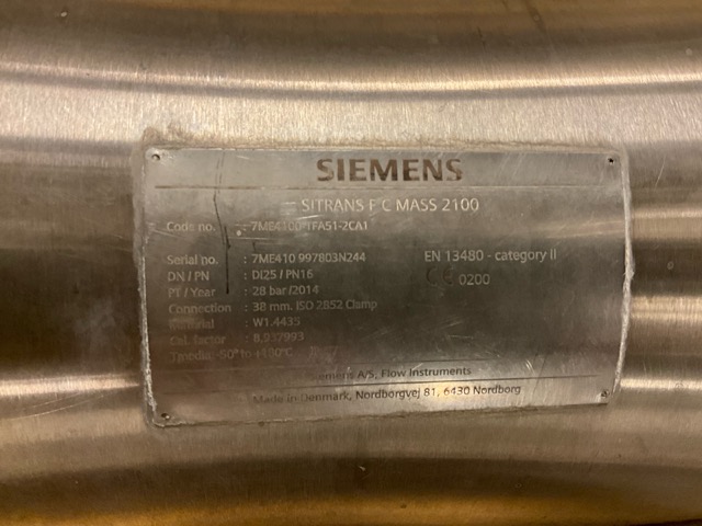 2014 Siemens Sitrans F C MASS 2100 flowmeter | Dome Auctions