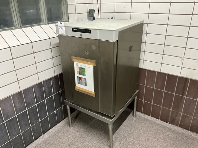 Gram labortory fridge | Dome Auctions