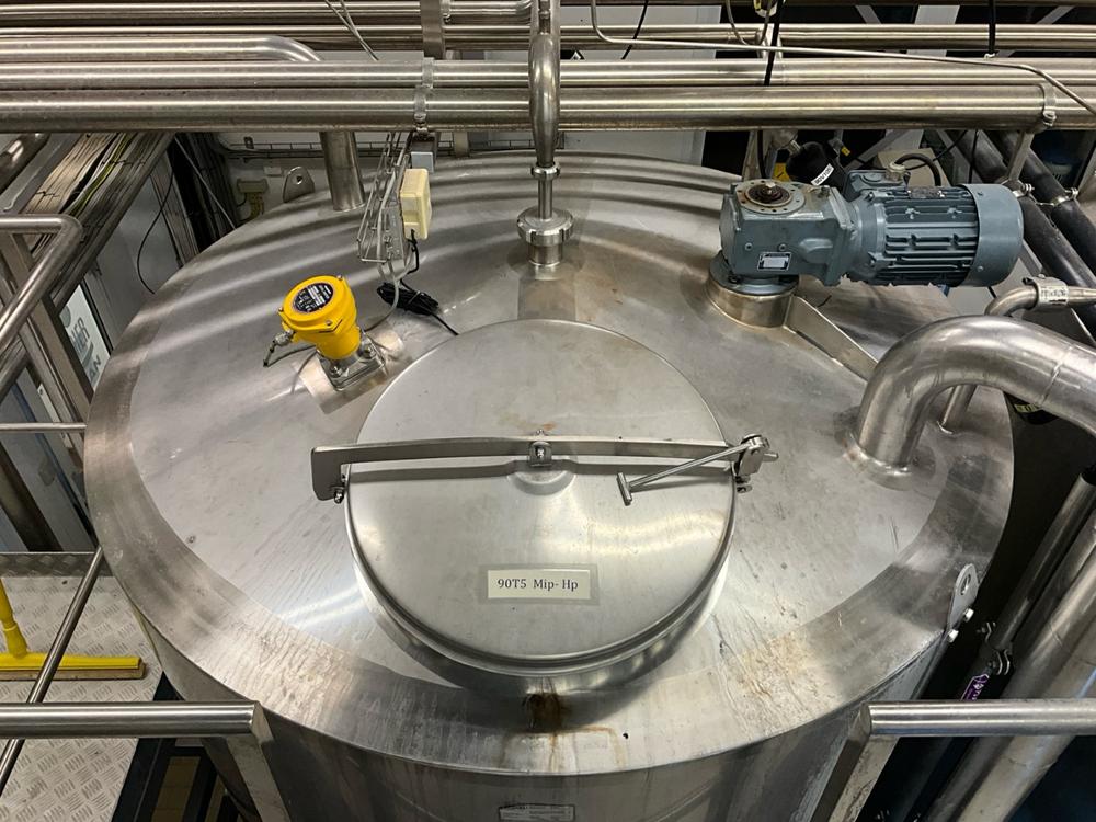 2005 Tankki s/s vertical storage tank 5.000L | Dome Auctions