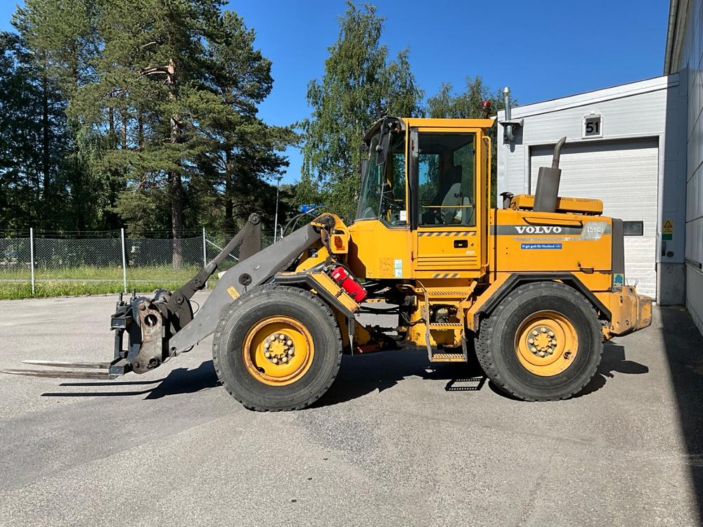 Volvo L50C wheel loader | Dome Auctions