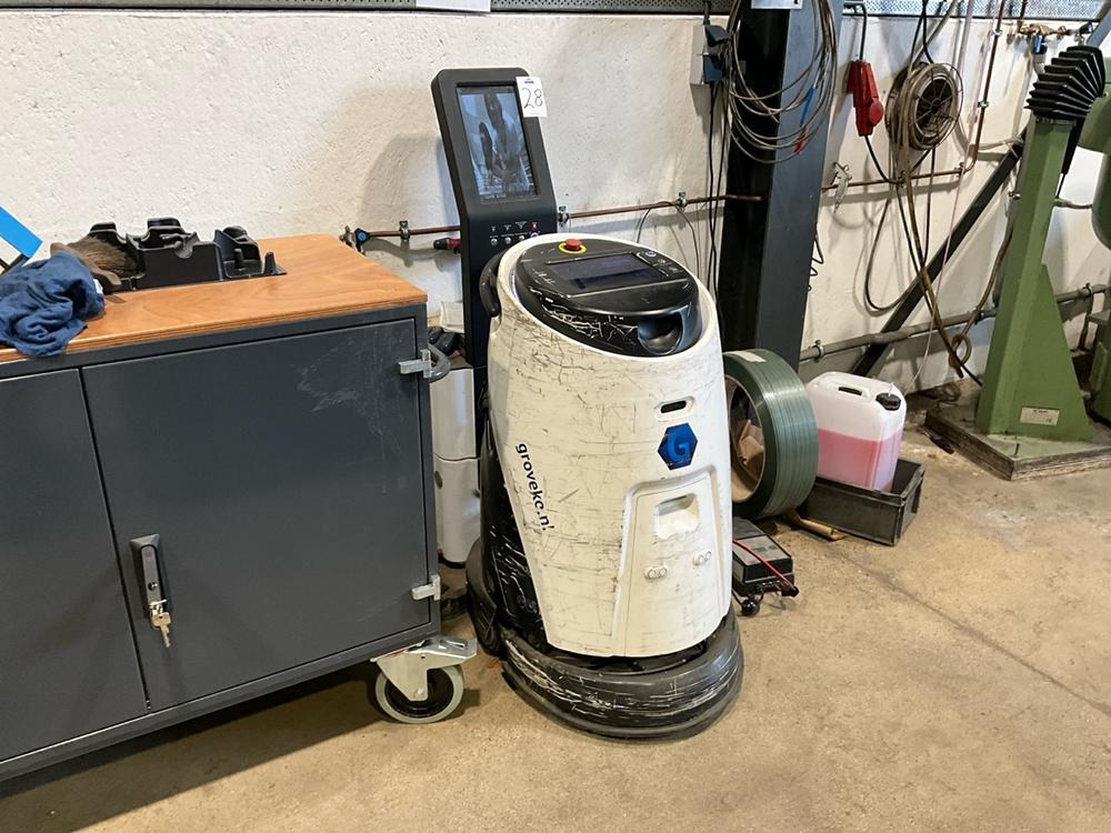 Gaussian robotic floorcleaner | Dome Auctions