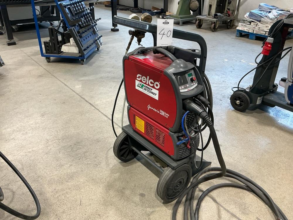 Selco Genesis 2200 AC-DC EasyArc Welding machine | Dome Auctions