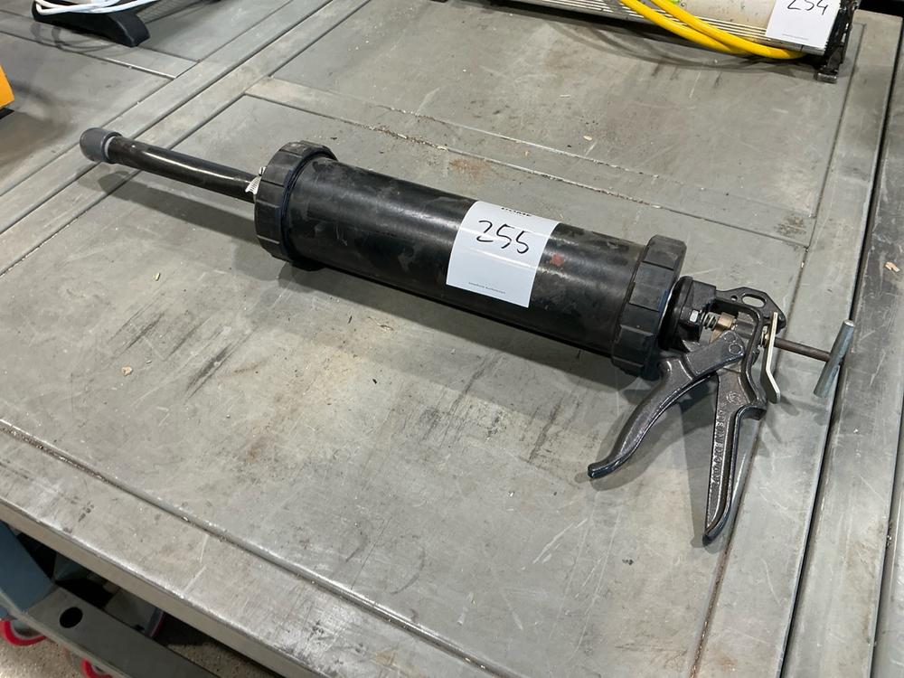 Vetpomp | Dome Auctions