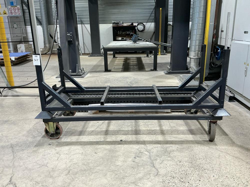 Trolley | Dome Auctions